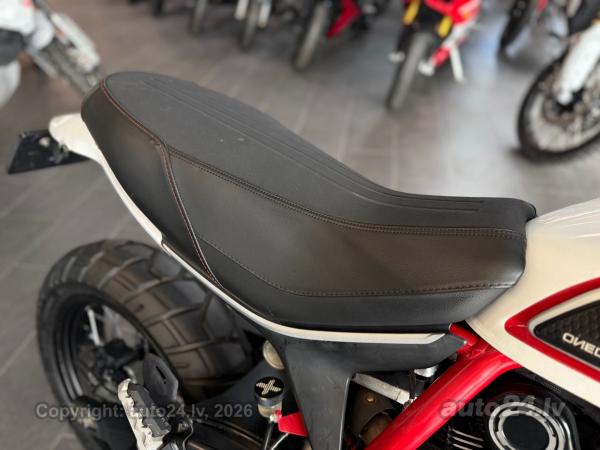 White Ducati Scrambler 2020 in Tallinn, with an engine capacity of 0.80 L and mileage of 20 thousand km for 6790 €, photo 8 on AUTOMOTO.COM.LV