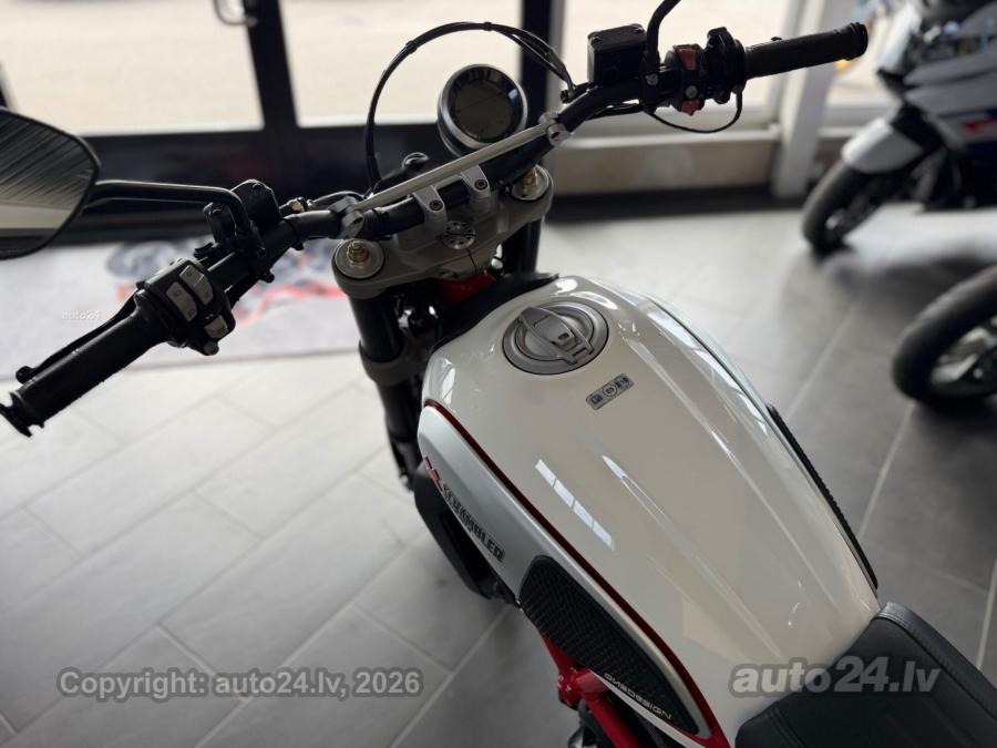 Белый Дукати Scrambler 2020 в Таллин, объемом двигателя 0.80 л и пробегом 20 тыс. км за 6790 €, фото 15 на AUTOMOTO.COM.LV