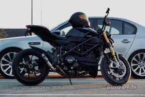 Melns Ducati Streetfighter 2016 Tallina, ar dzinēja tilpumu 0.85 L un nobraukumu 8 tūkst. km par 8400 €, foto 4 vietnē AUTOMOTO.COM.LV