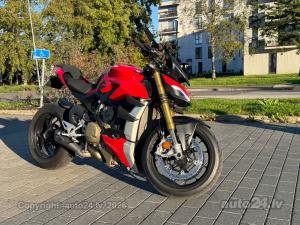 Ducati Streetfighter 2021 Saue vietnē Melns Ducati Streetfighter 2021 Saue, ar dzinēja tilpumu 1.10 L un nobraukumu 16 tūkst. km par 20000 €, foto 1 vietnē AUTOMOTO.COM.LV