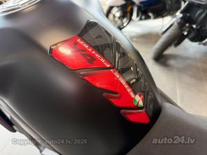 Black Ducati Streetfighter 2022 in Tallinn, with an engine capacity of 1.10 L and mileage of 7 thousand km for 17990 €, photo 19 on AUTOMOTO.COM.LV