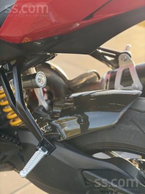 Ducati Streetfighter 2012 in Riga, with an engine capacity of 0.85 L and mileage of 0 thousand km for 7550 €, photo 6 on AUTOMOTO.COM.LV