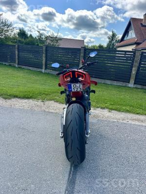 Ducati Streetfighter 2015 Rīga, ar dzinēja tilpumu 1.10 L un nobraukumu 0 tūkst. km par 27000 €, foto 6 vietnē AUTOMOTO.COM.LV
