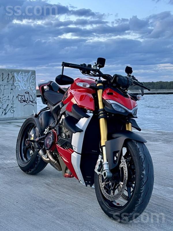 Ducati Streetfighter 2019 Liepāja, ar dzinēja tilpumu 1.10 L un nobraukumu 0 tūkst. km par 19500 €, foto 1 vietnē AUTOMOTO.COM.LV