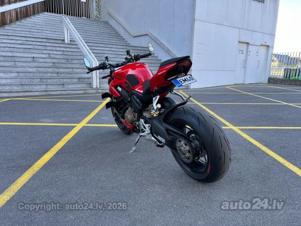 Красный Дукати Streetfighter 2023 в Пярну, объемом двигателя 1.10 л и пробегом 20 тыс. км за 17200 €, фото 7 на AUTOMOTO.COM.LV