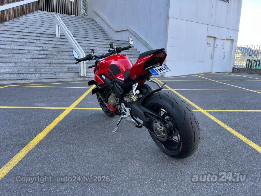Красный Дукати Streetfighter 2023 в Пярну, объемом двигателя 1.10 л и пробегом 20 тыс. км за 17200 €, фото 8 на AUTOMOTO.COM.LV