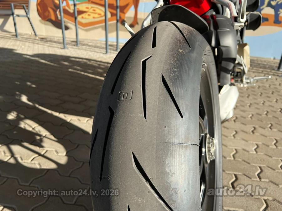 Красный Дукати Streetfighter 2023 в Пярну, объемом двигателя 1.10 л и пробегом 20 тыс. км за 17200 €, фото 14 на AUTOMOTO.COM.LV