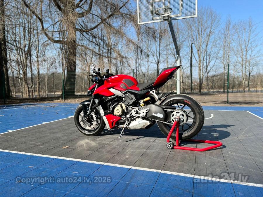 Красный Дукати Streetfighter 2023 в Пярну, объемом двигателя 1.10 л и пробегом 20 тыс. км за 15500 €, фото 5 на AUTOMOTO.COM.LV