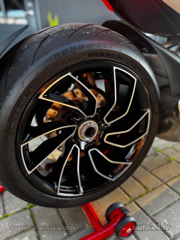 Balts Ducati XDiavel 2018 Tallina, ar dzinēja tilpumu 1.26 L un nobraukumu 8 tūkst. km par 16900 €, foto 10 vietnē AUTOMOTO.COM.LV