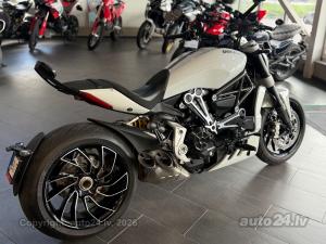 White Ducati XDiavel 2018 in Tallinn, with an engine capacity of 1.26 L and mileage of 8 thousand km for 15990 €, photo 4 on AUTOMOTO.COM.LV