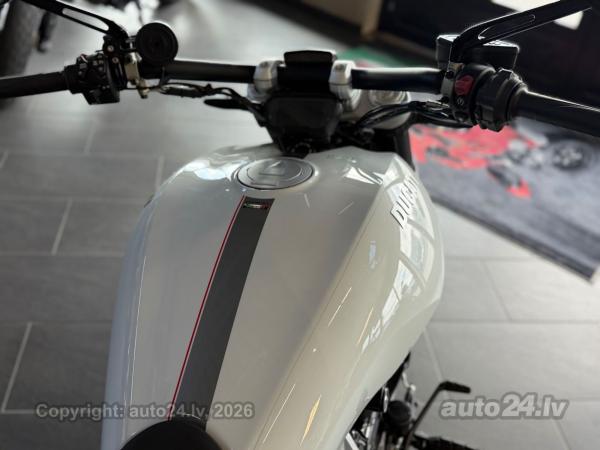 Ducati XDiavel 2018 Tallina vietnē Balts Ducati XDiavel 2018 Tallina, ar dzinēja tilpumu 1.26 L un nobraukumu 8 tūkst. km par 15990 €, foto 5 vietnē AUTOMOTO.COM.LV