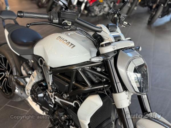Ducati XDiavel 2018 Tallina vietnē Balts Ducati XDiavel 2018 Tallina, ar dzinēja tilpumu 1.26 L un nobraukumu 8 tūkst. km par 15990 €, foto 10 vietnē AUTOMOTO.COM.LV