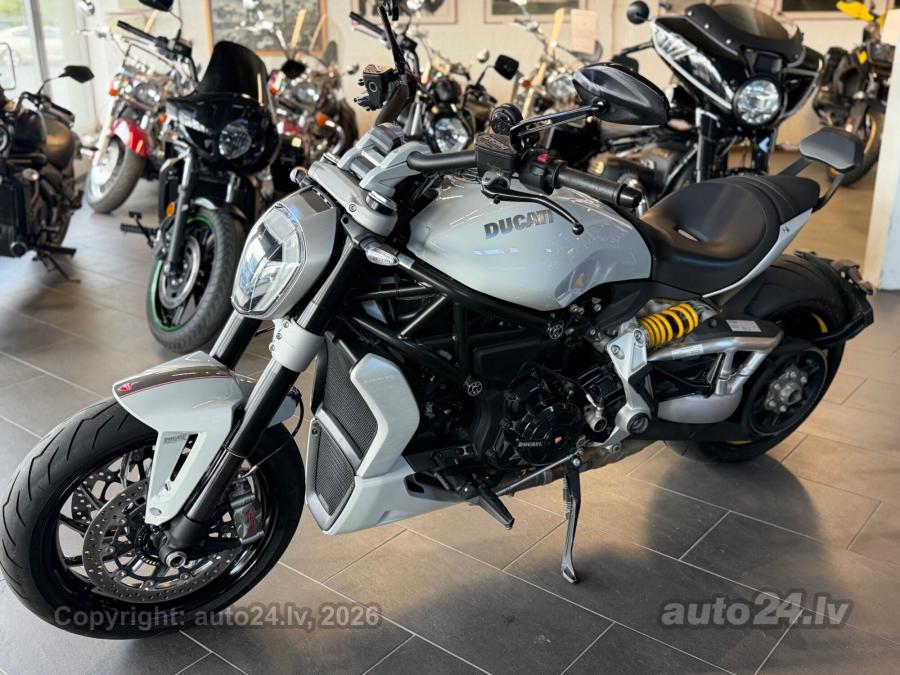White Ducati XDiavel 2018 in Tallinn, with an engine capacity of 1.26 L and mileage of 8 thousand km for 15990 €, photo 11 on AUTOMOTO.COM.LV