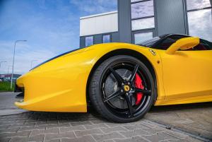 Pelēks Ferrari 458 2014 Kauņa, ar dzinēja tilpumu 4.50 L un nobraukumu 64 tūkst. km par 195550 €, foto 8 vietnē AUTOMOTO.COM.LV