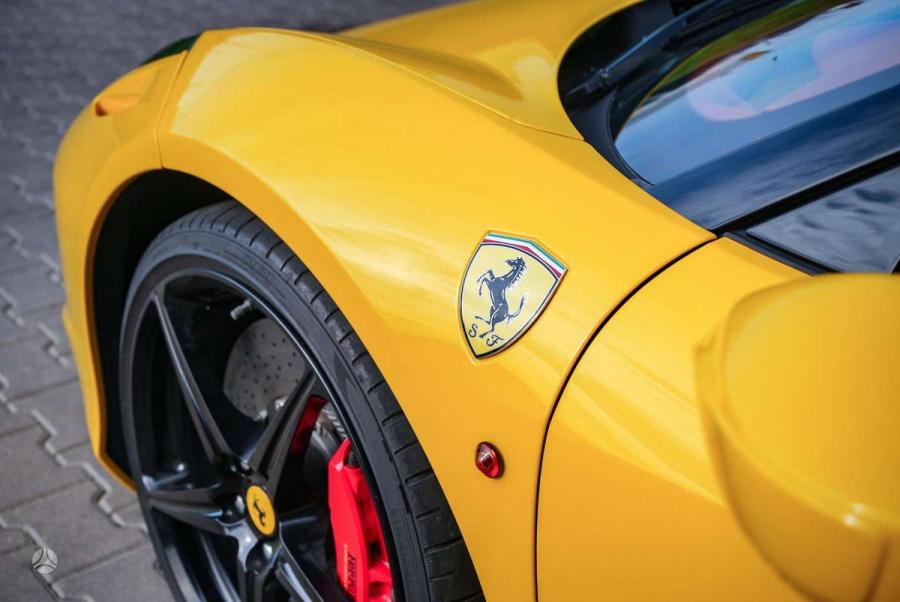 Pelēks Ferrari 458 2014 Kauņa, ar dzinēja tilpumu 4.50 L un nobraukumu 64 tūkst. km par 195550 €, foto 10 vietnē AUTOMOTO.COM.LV