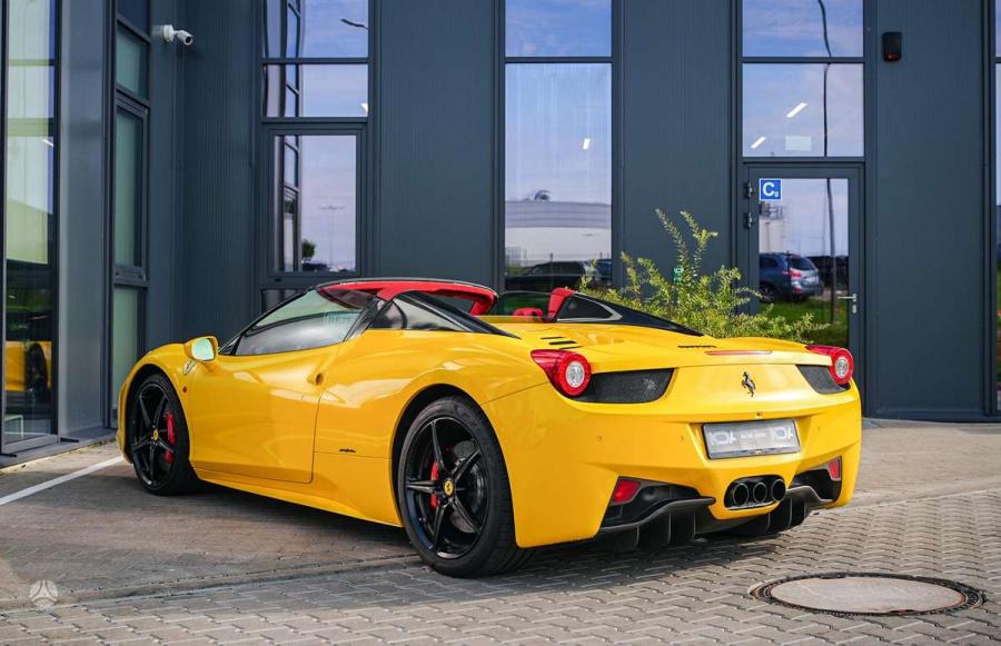 Pelēks Ferrari 458 2014 Kauņa, ar dzinēja tilpumu 4.50 L un nobraukumu 64 tūkst. km par 195550 €, foto 14 vietnē AUTOMOTO.COM.LV