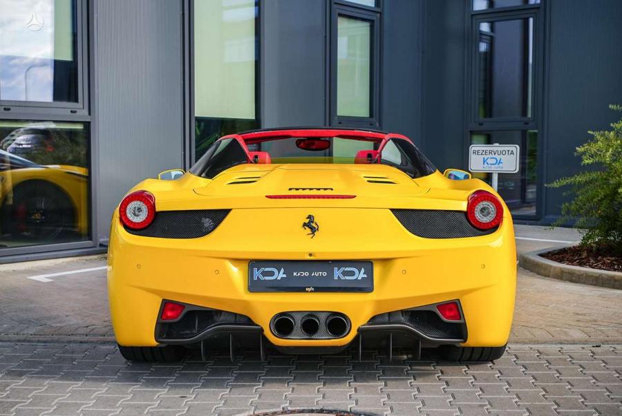 Pelēks Ferrari 458 2014 Kauņa, ar dzinēja tilpumu 4.50 L un nobraukumu 64 tūkst. km par 195550 €, foto 15 vietnē AUTOMOTO.COM.LV