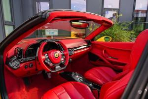 Pelēks Ferrari 458 2014 Kauņa, ar dzinēja tilpumu 4.50 L un nobraukumu 64 tūkst. km par 195550 €, foto 28 vietnē AUTOMOTO.COM.LV