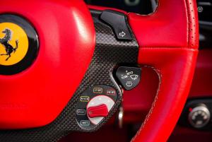 Pelēks Ferrari 458 2014 Kauņa, ar dzinēja tilpumu 4.50 L un nobraukumu 64 tūkst. km par 195550 €, foto 38 vietnē AUTOMOTO.COM.LV