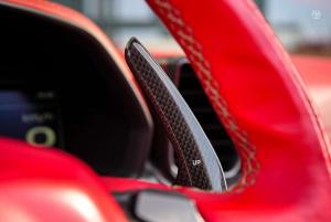 Pelēks Ferrari 458 2014 Kauņa, ar dzinēja tilpumu 4.50 L un nobraukumu 64 tūkst. km par 195550 €, foto 41 vietnē AUTOMOTO.COM.LV