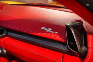 Pelēks Ferrari 458 2014 Kauņa, ar dzinēja tilpumu 4.50 L un nobraukumu 64 tūkst. km par 195550 €, foto 44 vietnē AUTOMOTO.COM.LV