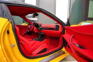 Pelēks Ferrari 458 2014 Kauņa, ar dzinēja tilpumu 4.50 L un nobraukumu 64 tūkst. km par 195550 €, foto 47 vietnē AUTOMOTO.COM.LV