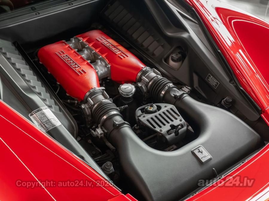 Red Ferrari 458-italia 2011 in Tallinn, with an engine capacity of 4.50 L and mileage of 50 thousand km for 199900 €, photo 17 on AUTOMOTO.COM.LV