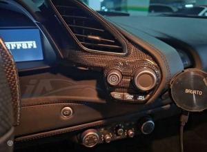 Красный Феррари 488 GTB 2016 в Вильнюс, объемом двигателя 3.90 л и пробегом 37 тыс. км за 123000 €, фото 17 на AUTOMOTO.COM.LV