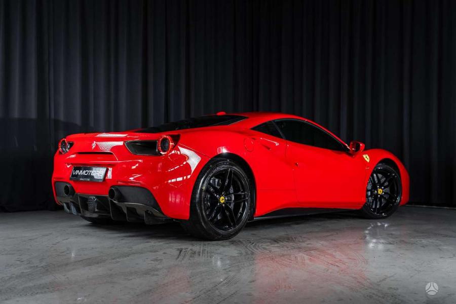 Красный Феррари 488 GTB 2017 в Вильнюс, объемом двигателя 3.90 л и пробегом 57 тыс. км за 169999 €, фото 5 на AUTOMOTO.COM.LV