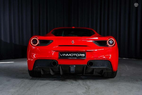Красный Феррари 488 GTB 2017 в Вильнюс, объемом двигателя 3.90 л и пробегом 57 тыс. км за 169999 €, фото 6 на AUTOMOTO.COM.LV