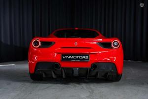 Красный Феррари 488 GTB 2017 в Вильнюс, объемом двигателя 3.90 л и пробегом 57 тыс. км за 169999 €, фото 6 на AUTOMOTO.COM.LV