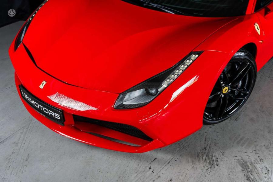 Красный Феррари 488 GTB 2017 в Вильнюс, объемом двигателя 3.90 л и пробегом 57 тыс. км за 169999 €, фото 8 на AUTOMOTO.COM.LV