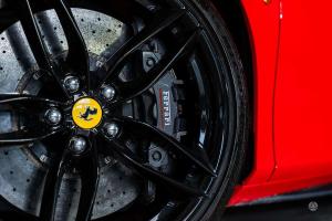 Красный Феррари 488 GTB 2017 в Вильнюс, объемом двигателя 3.90 л и пробегом 57 тыс. км за 169999 €, фото 12 на AUTOMOTO.COM.LV
