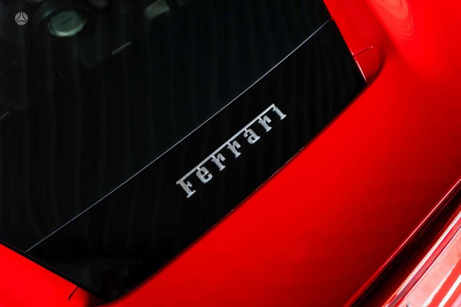 Красный Феррари 488 GTB 2017 в Вильнюс, объемом двигателя 3.90 л и пробегом 57 тыс. км за 169999 €, фото 13 на AUTOMOTO.COM.LV