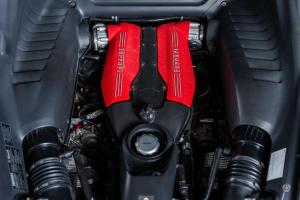 Красный Феррари 488 GTB 2017 в Вильнюс, объемом двигателя 3.90 л и пробегом 57 тыс. км за 169999 €, фото 15 на AUTOMOTO.COM.LV