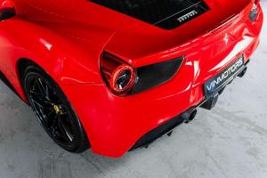 Красный Феррари 488 GTB 2017 в Вильнюс, объемом двигателя 3.90 л и пробегом 57 тыс. км за 169999 €, фото 16 на AUTOMOTO.COM.LV