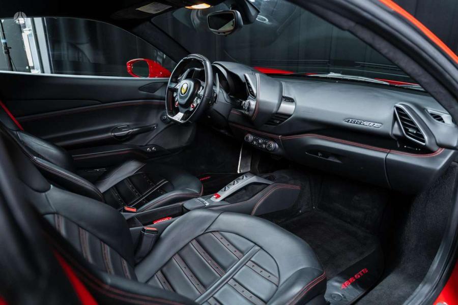 Красный Феррари 488 GTB 2017 в Вильнюс, объемом двигателя 3.90 л и пробегом 57 тыс. км за 169999 €, фото 31 на AUTOMOTO.COM.LV