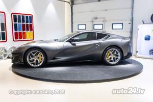 Pelēks Ferrari 812 2020 Tallina, ar dzinēja tilpumu 6.50 L un nobraukumu 38 tūkst. km par 328600 €, foto 2 vietnē AUTOMOTO.COM.LV