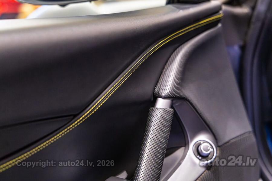 Pelēks Ferrari 812 2020 Tallina, ar dzinēja tilpumu 6.50 L un nobraukumu 38 tūkst. km par 328600 €, foto 9 vietnē AUTOMOTO.COM.LV