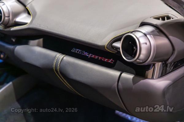 Pelēks Ferrari 812 2020 Tallina, ar dzinēja tilpumu 6.50 L un nobraukumu 38 tūkst. km par 328600 €, foto 11 vietnē AUTOMOTO.COM.LV