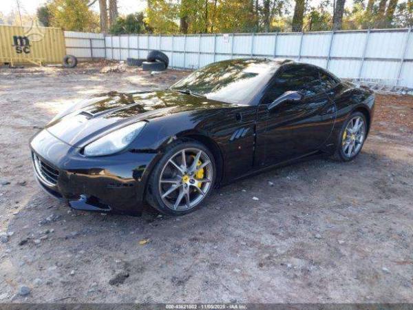 Black Ferrari California 2013 in Klaipeda, with an engine capacity of 4.31 L and mileage of 20 thousand km for 63000 €, photo 2 on AUTOMOTO.COM.LV
