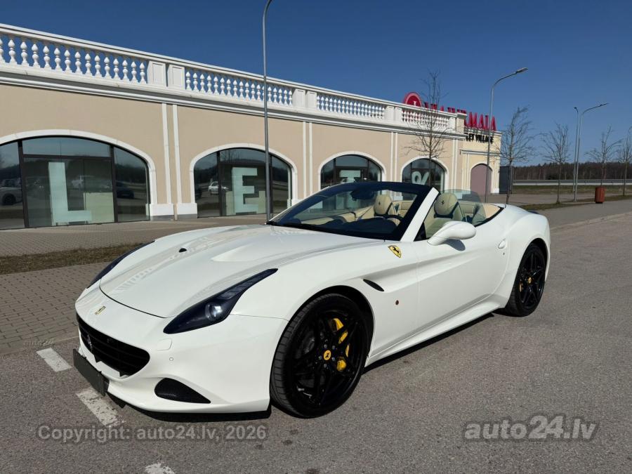 White Ferrari California 2015 in Riga, with an engine capacity of 0.00 L and mileage of 55 thousand km for 135160 €, photo 1 on AUTOMOTO.COM.LV