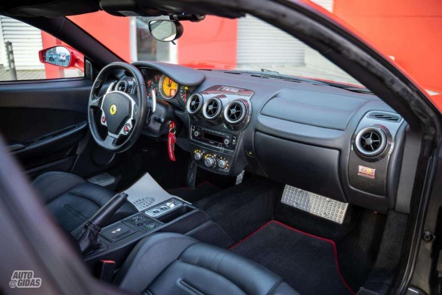 Red Ferrari F430 2008 in Kaunas, with an engine capacity of 4.30 L and mileage of 95 thousand km for 93450 €, photo 35 on AUTOMOTO.COM.LV