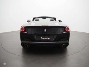 Black Ferrari Portofino 2020 in Vilnius, with an engine capacity of 3.86 L and mileage of 30 thousand km for 211750 €, photo 6 on AUTOMOTO.COM.LV