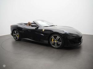 Black Ferrari Portofino 2020 in Vilnius, with an engine capacity of 3.86 L and mileage of 30 thousand km for 211750 €, photo 9 on AUTOMOTO.COM.LV
