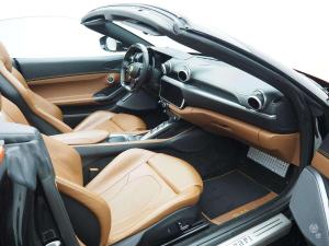 Black Ferrari Portofino 2020 in Vilnius, with an engine capacity of 3.86 L and mileage of 30 thousand km for 211750 €, photo 15 on AUTOMOTO.COM.LV