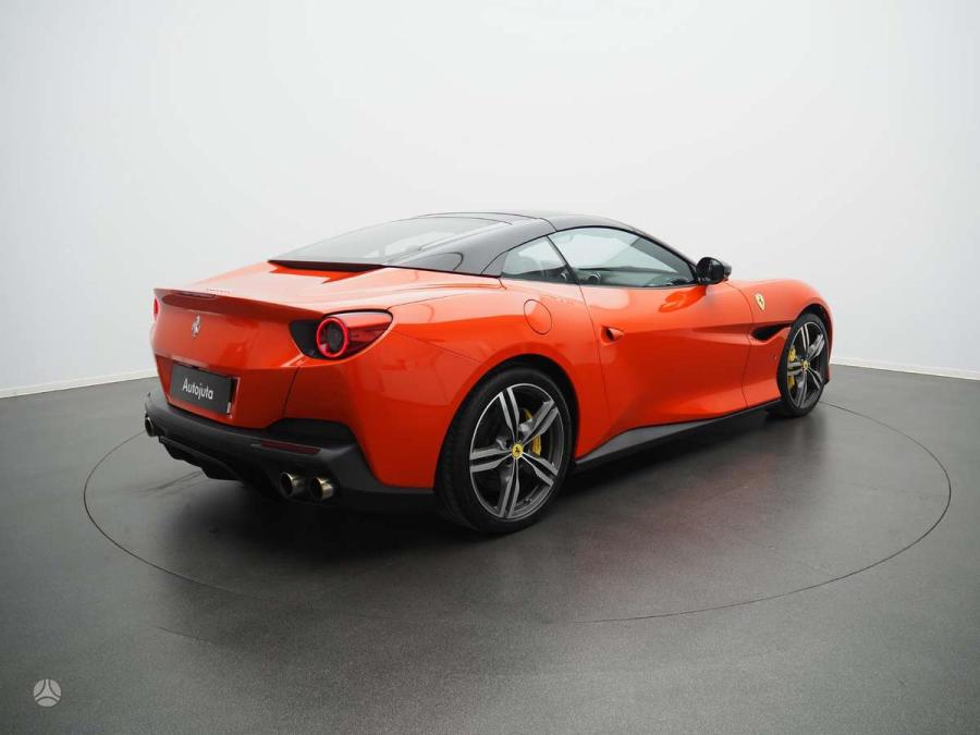 Sarkans Ferrari Portofino 2020 Viļņa, ar dzinēja tilpumu 3.86 L un nobraukumu 30 tūkst. km par 245388 €, foto 9 vietnē AUTOMOTO.COM.LV
