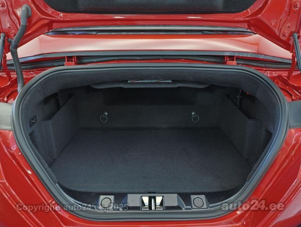 Ferrari Roma 2025 Tallina, ar dzinēja tilpumu 3.86 L un nobraukumu 78 tūkst. km par 335000 €, foto 11 vietnē AUTOMOTO.COM.LV