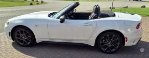 White Fiat 124 2017 in Siauliai, with an engine capacity of 1.40 L and mileage of 57 thousand km for 24900 €, photo 6 on AUTOMOTO.COM.LV