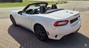 White Fiat 124 2017 in Siauliai, with an engine capacity of 1.40 L and mileage of 57 thousand km for 24900 €, photo 8 on AUTOMOTO.COM.LV